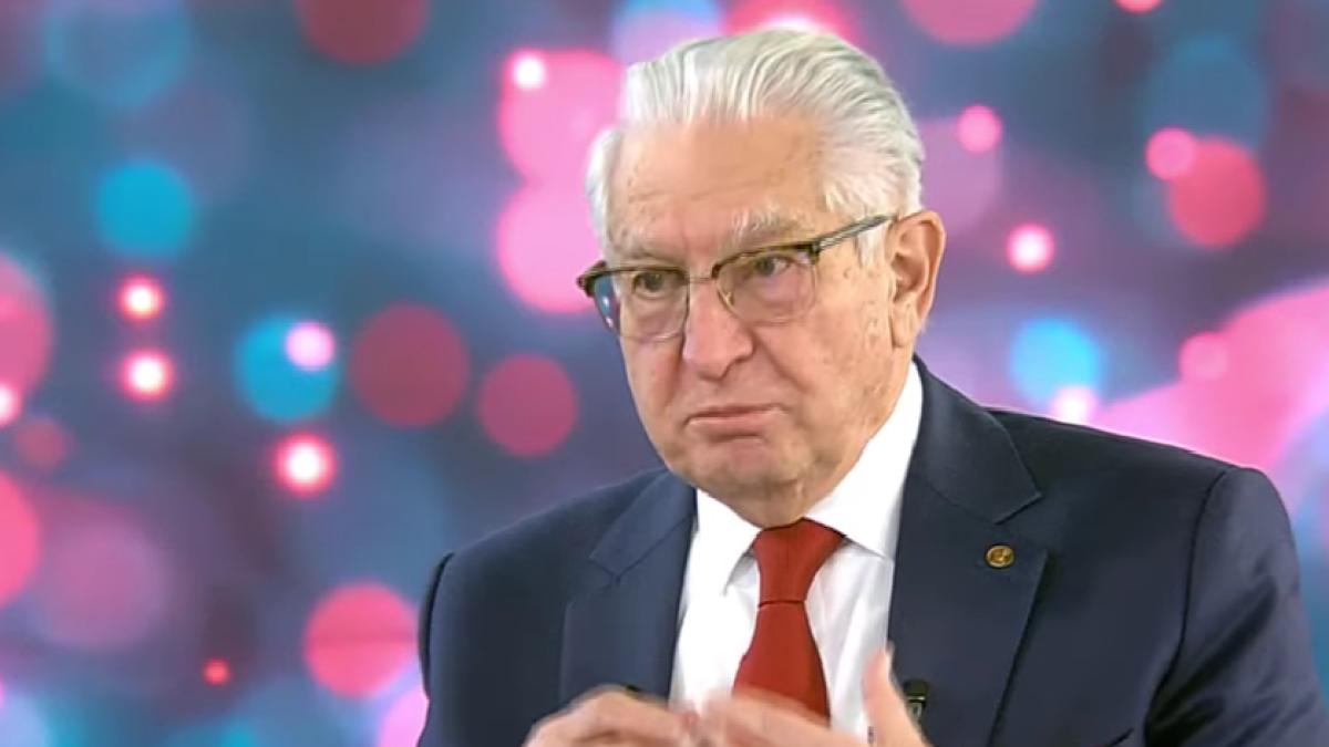 Acad. Vlad Ciurea dezvăluie alimentele care ne mențin mintea brici vara ...